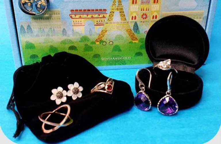 22 Best Jewelry Subscription Boxes: Earrings, Bracelets, Accessories ...